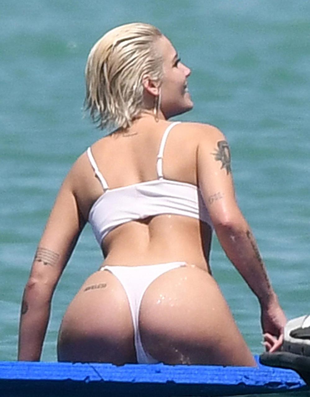 Halsey Nude And Sexy Photo Collection Top 40